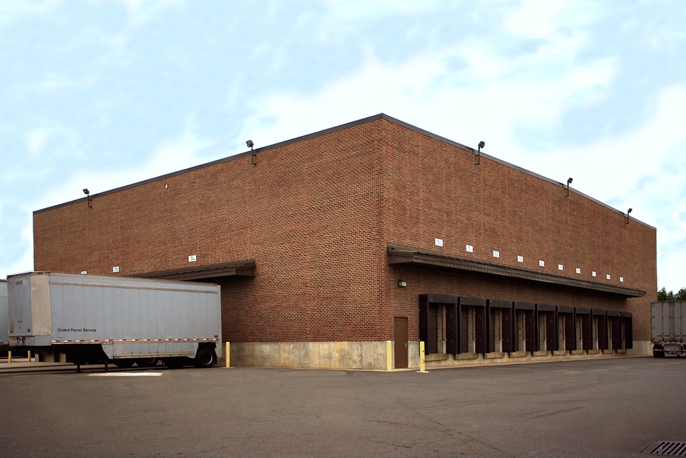 UPS Small Sort and Air Recovery Facility